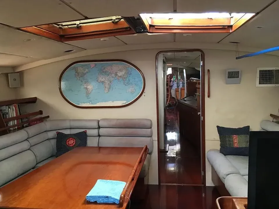 Yacht Resolute | Fearless Projects